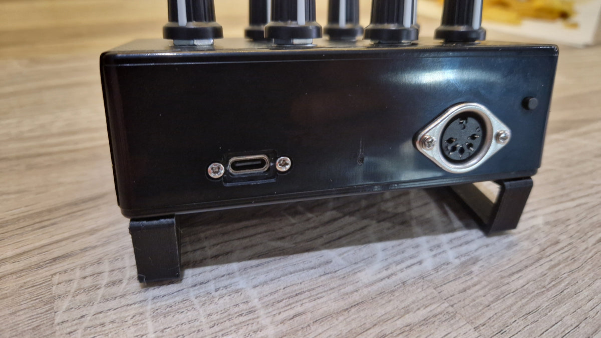 8 knob MIDI controller – MIDI-controller-modz